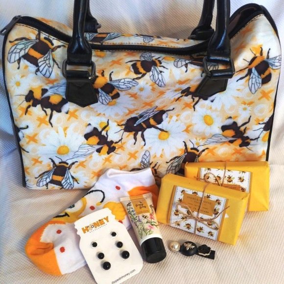 Hand Crafted | Bags | Unbranded Bumble Bee Canvas And Faux Leather ...